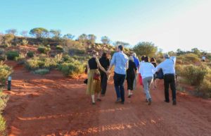 Australia’s Fascinating Outback & Red Centre / Visiting Ayers Rock ...