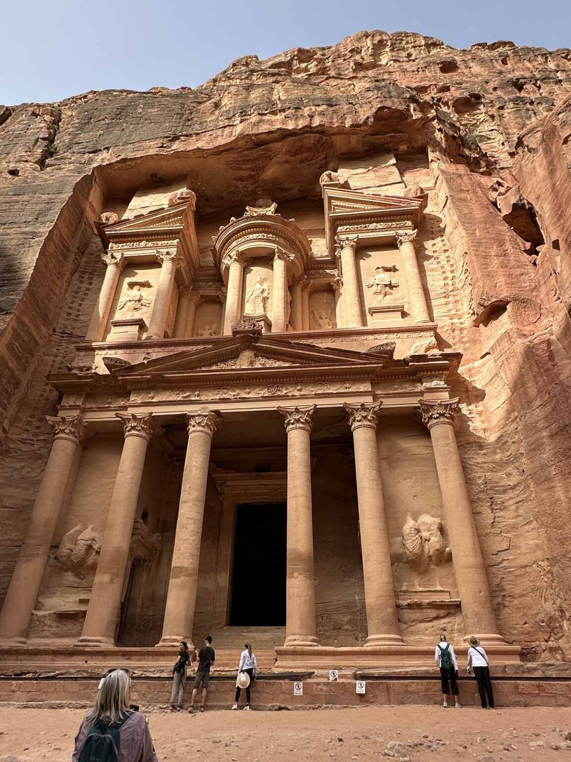 Visiting Jordan’s Amazing Petra – Why It’s A New Wonder of the World ...